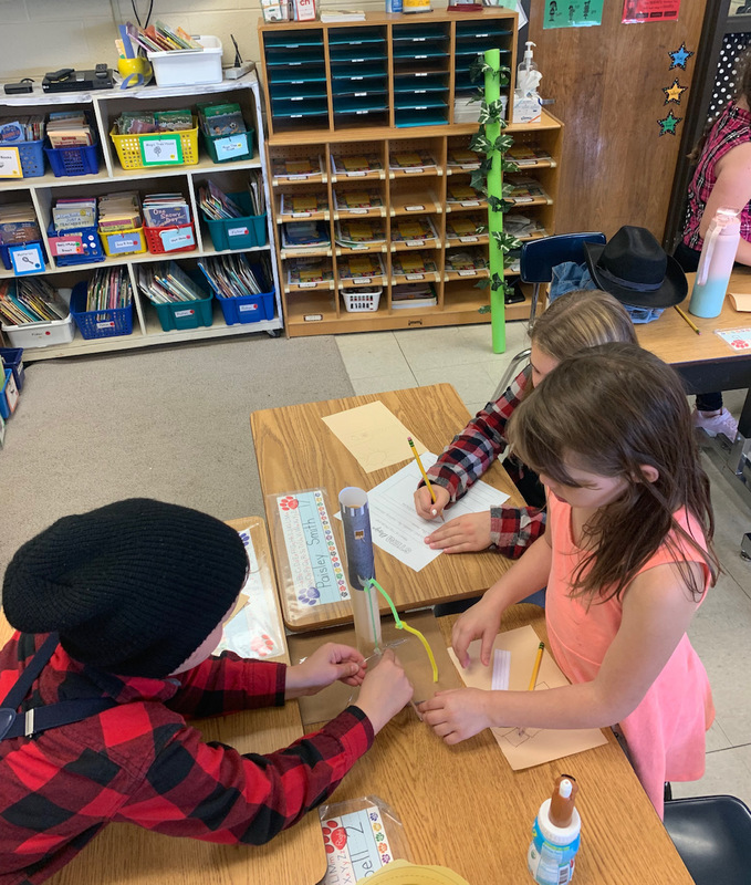 STEM Challenge in 2nd grade | Evans Elementary School