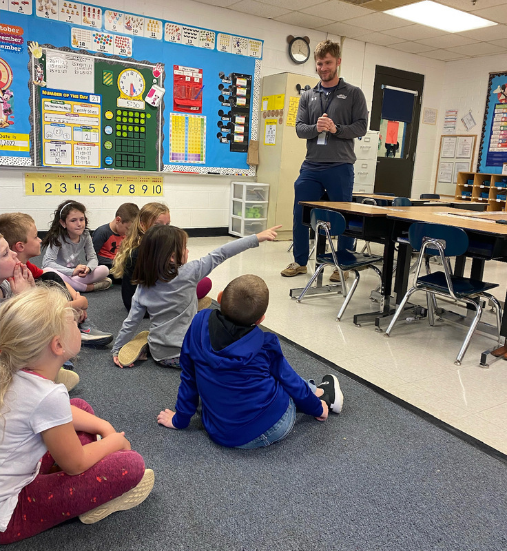 1st Grade Entertains Guest Speakers | Evans Elementary School