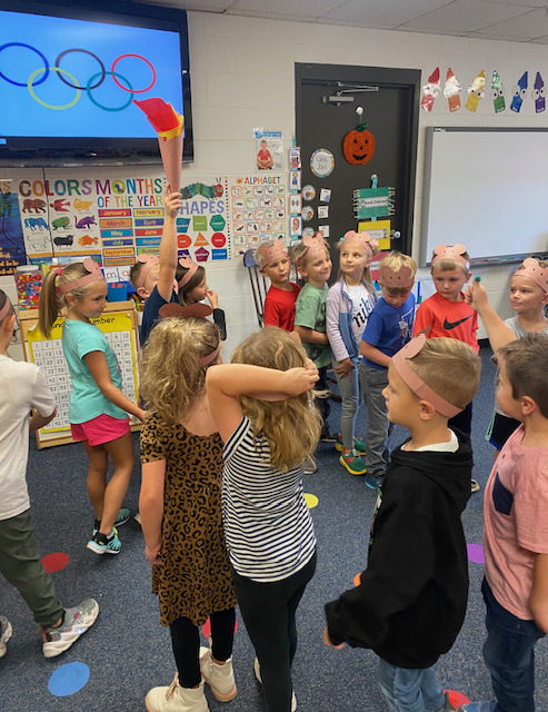 Kindergarten Competes in Nursery Rhyme Olympics | Evans Elementary School